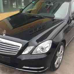 奔驰e300l - 抖音