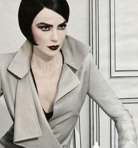 达芙妮·吉尼斯 - 快懂百科