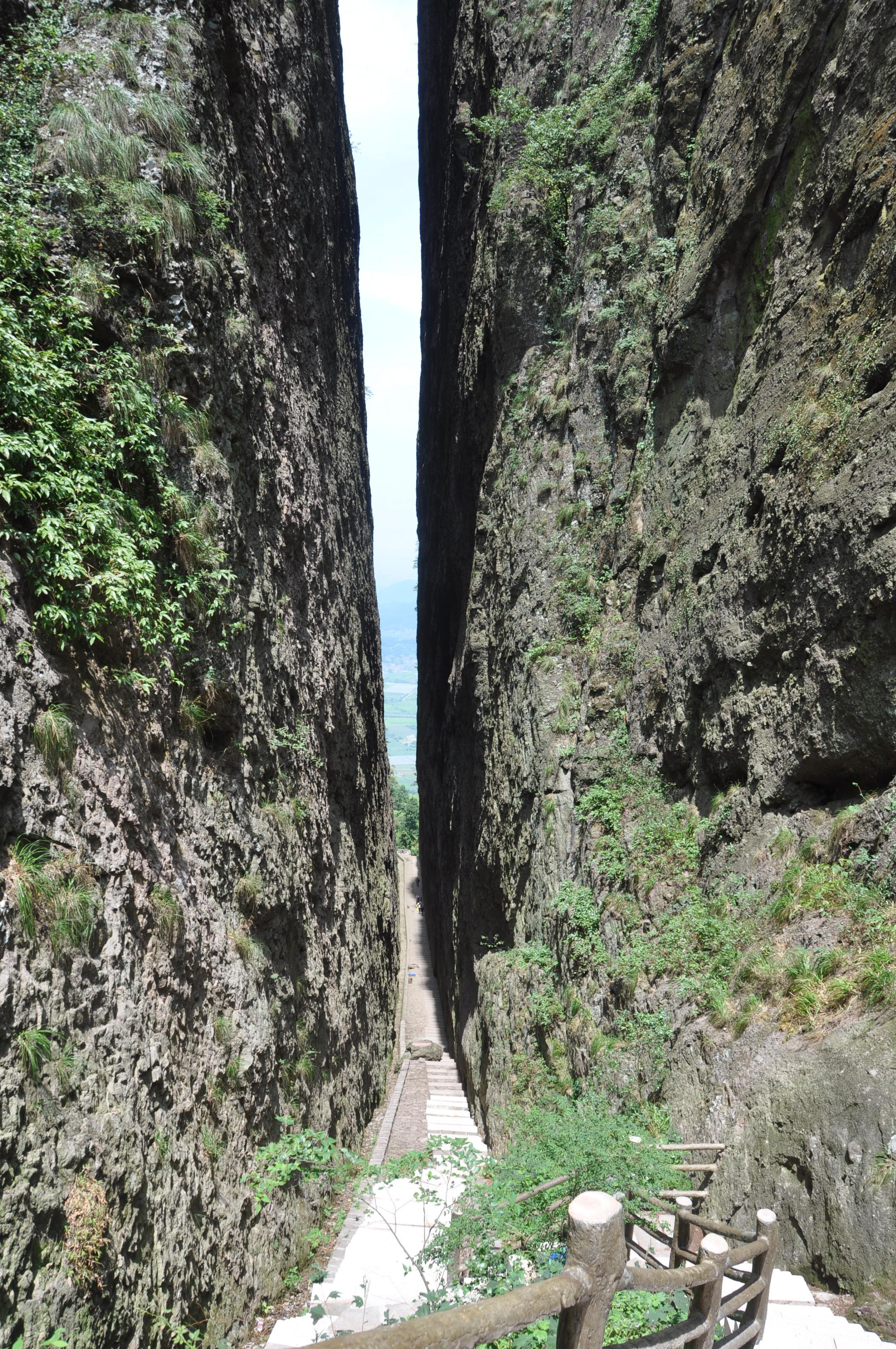 一线天 - 快懂百科